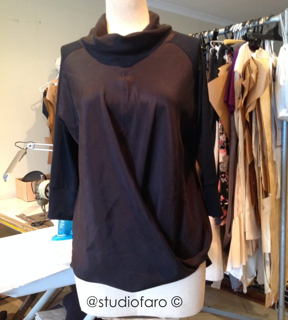 Studio Faro | Samples of the Turnback Drape